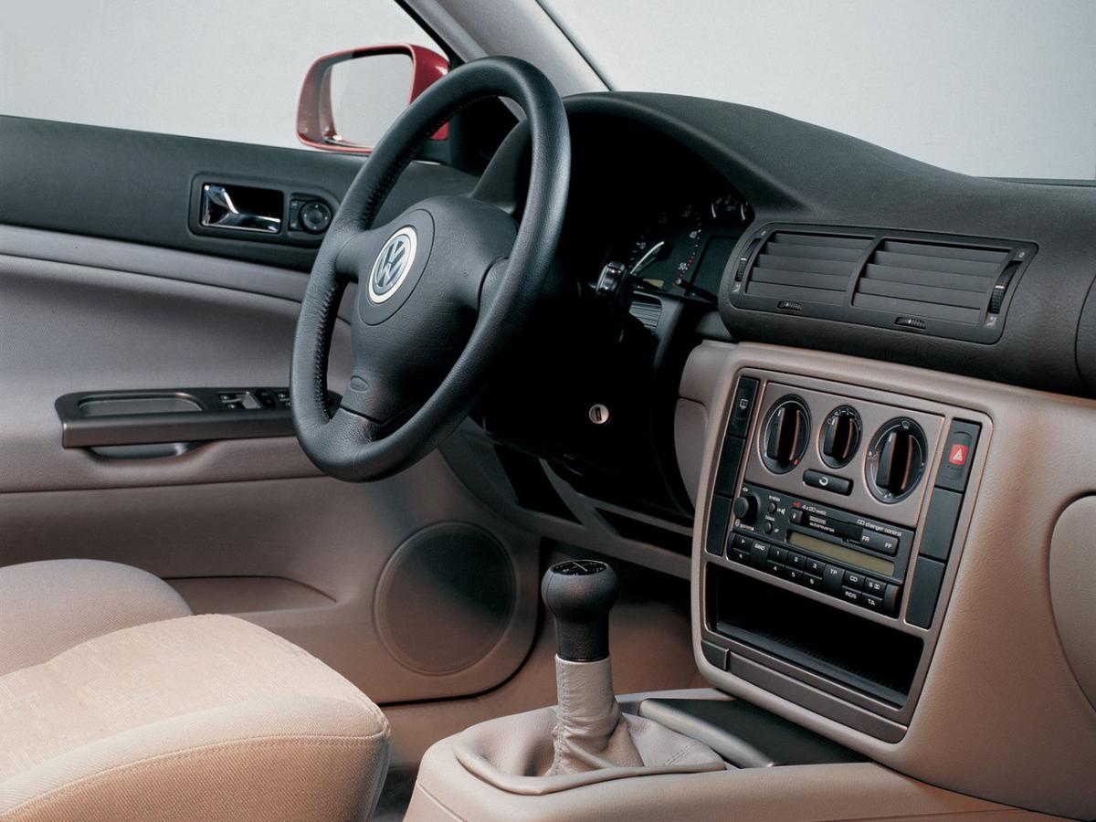 Volkswagen Passat technical specifications and fuel economy